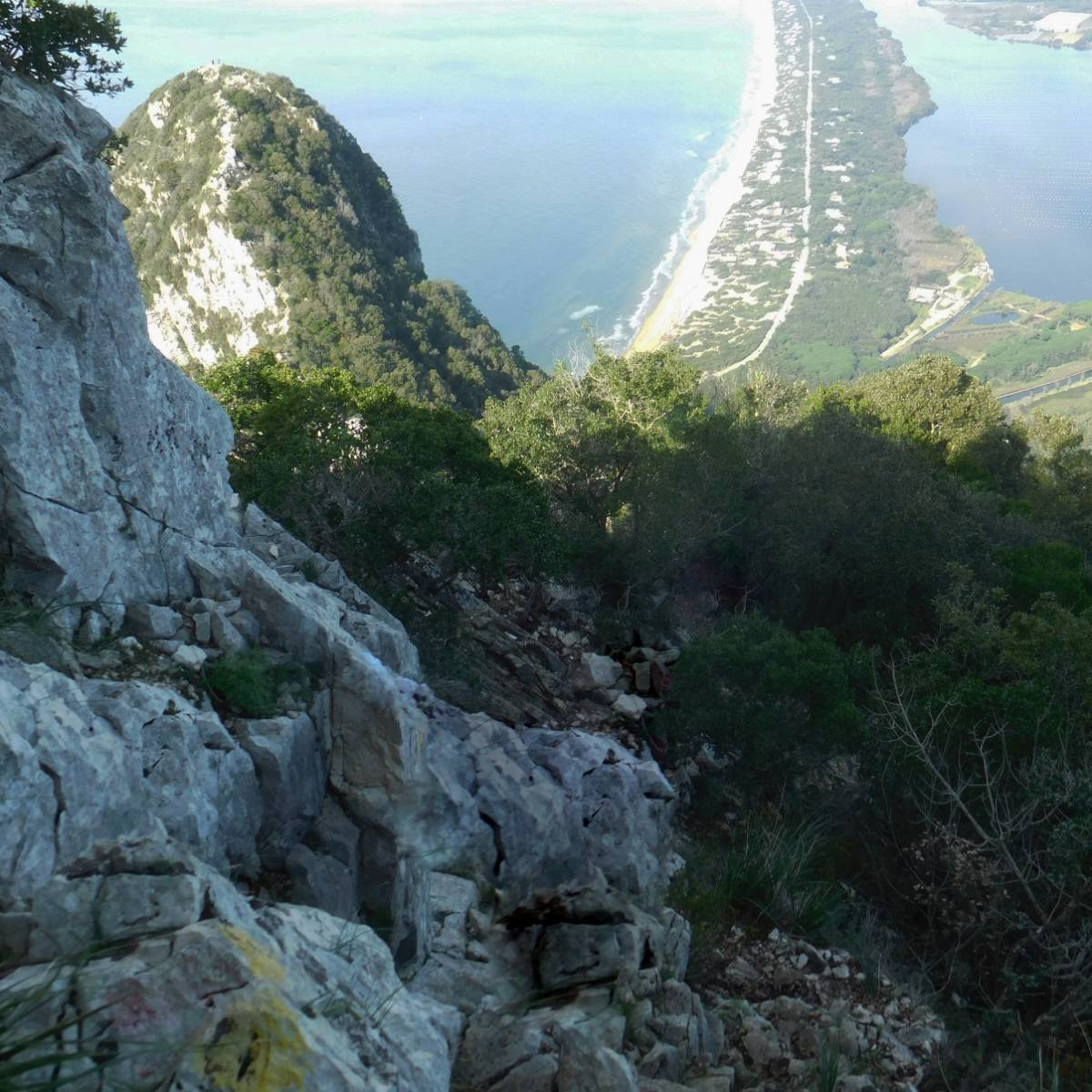 L’anello del Monte Circeo con le guide dell'associazione TuaranTrekk